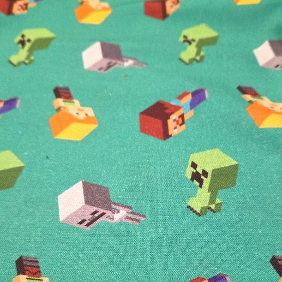 Minecraft | Office | 220 Mojang Synergies Ab Minecraft Green Game ...